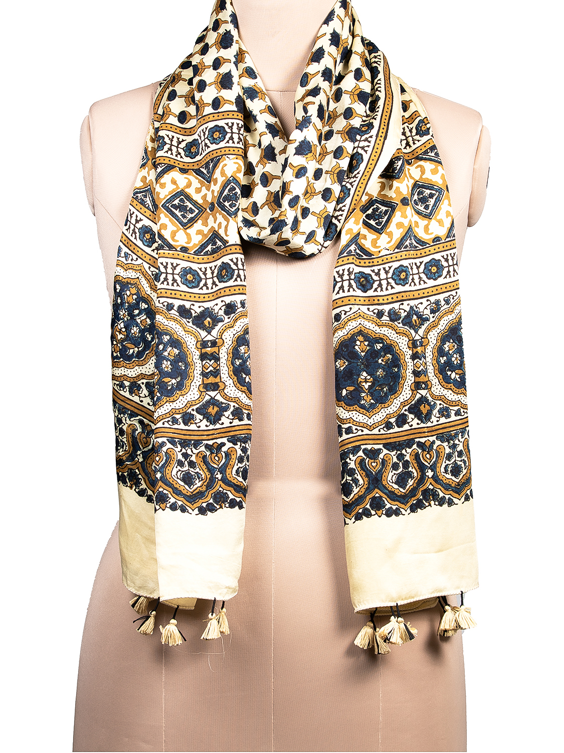 Shopping For Best Clothing Designer Stoles | Cocoonkapas.